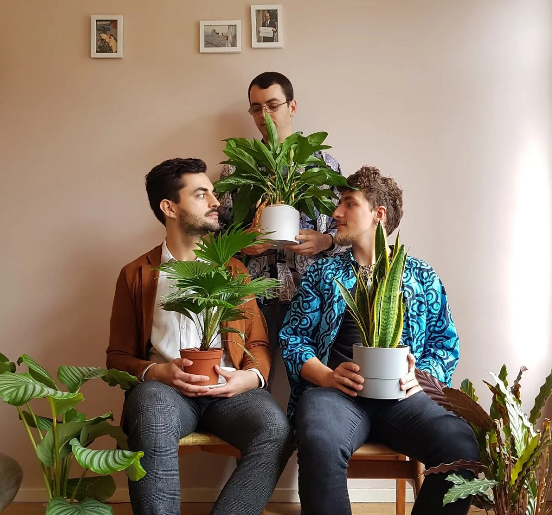 Garden Crack & Michael Moore